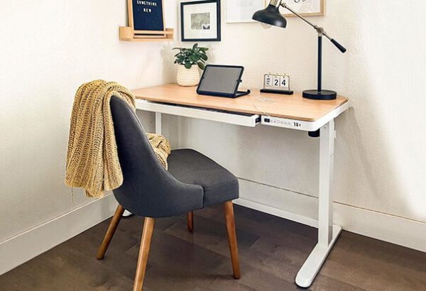 Best Ergonomic Standing Desk For Home Office (Buyer's Guide) | January 2024